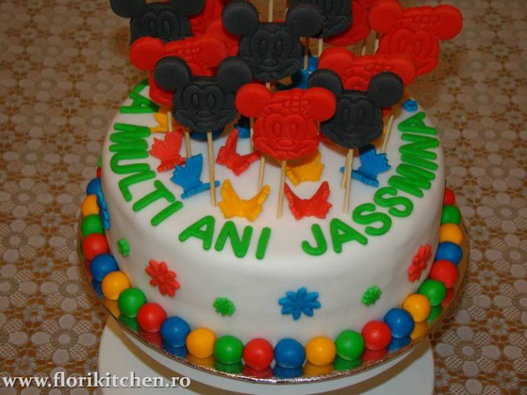 Tort cu Mickey si Minnie – Flori's Kitchen